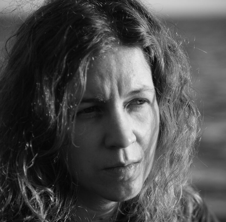 Simone Schmidt : The Aquarium Drunkard Interview : Aquarium Drunkard